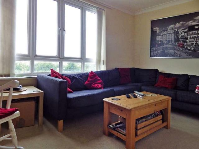 Tower Court, Witney, Oxfordshire, OX28