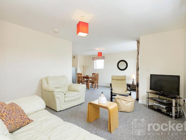 Tower Court, No. 1 London Road, Newcastle Under Lyme, Staffordshire ST5, 2 bed flat to rent, £1,045 pcm | PrimeLocation