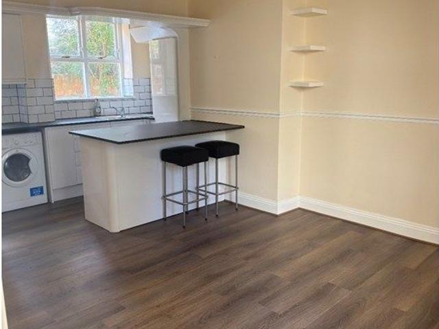 Tower House, West Byfleet KT14, 1 bed flat to rent, £1,400 pcm | PrimeLocation