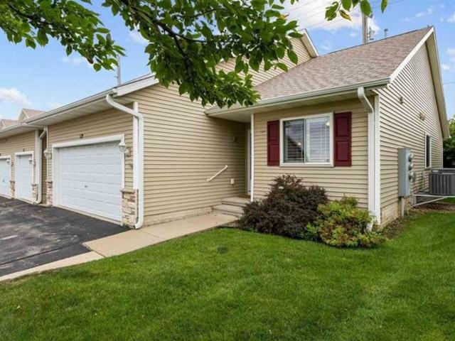 Tower Ln Ne Unit,cedar Rapids, Condo For Sale