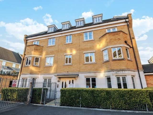 Tower Mill Road, Peckham, London SE15, 3 bed flat to rent, £3,000 pcm | PrimeLocation