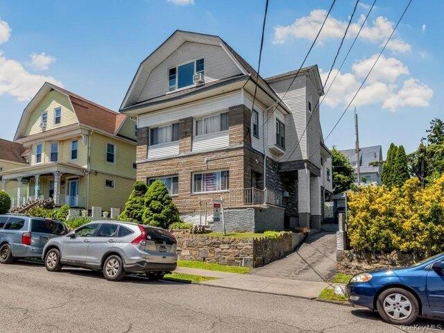 Tower Pl, Yonkers, Home For Sale