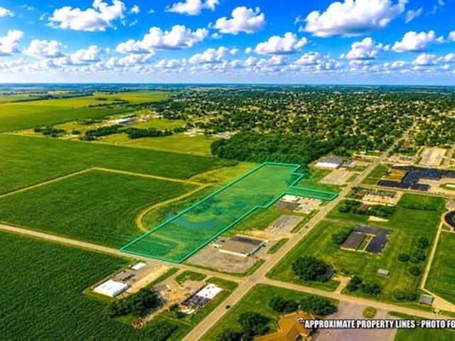 Tower Rd, Gillespie, IL 62033