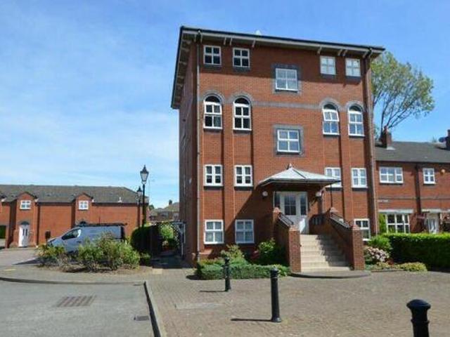 Tower Road, Gatehouse Lane, Bedworth & Garage, 3 Bedroom Flat