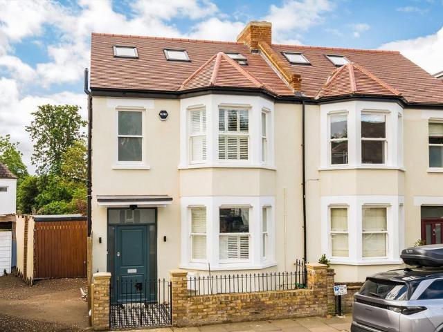 Tower Road, Strawberry Hill TW1 5 bed detached house to rent £6,000 pcm £1,385 pw