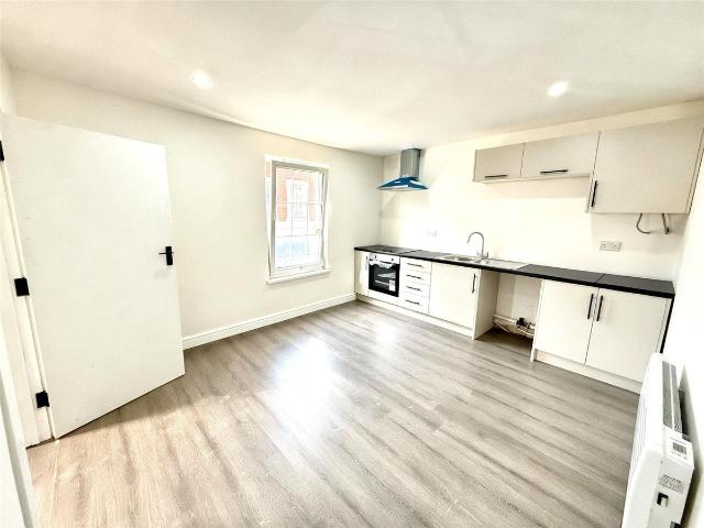 Tower Street, Dudley, West Midlands DY1, 1 bed flat to rent, £725 pcm | PrimeLocation