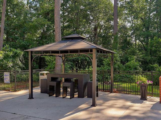Towers at Forest Acres 2 Bedroom Apartment for Rent at 2050 N Beltline Blvd, Columbia, SC 29204