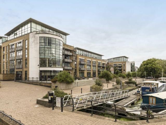 Town Meadow, Brentford TW8, 2 bed flat to rent, £1,998 pcm | PrimeLocation