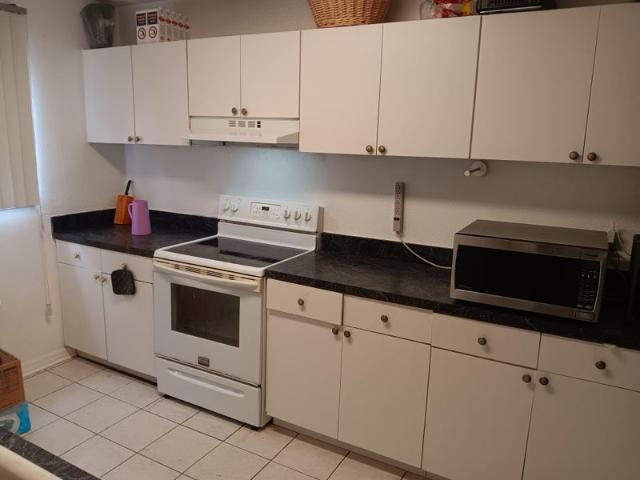 Town N County, 10 mins from Tampa Airport, Home De