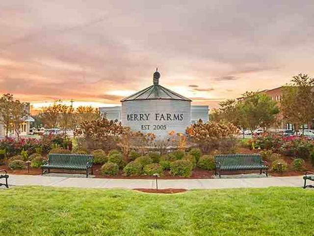 Town Center at Berry Farms 2 Bedroom Apartment for Rent at 6001 Hughes Xing, Franklin, TN 37064