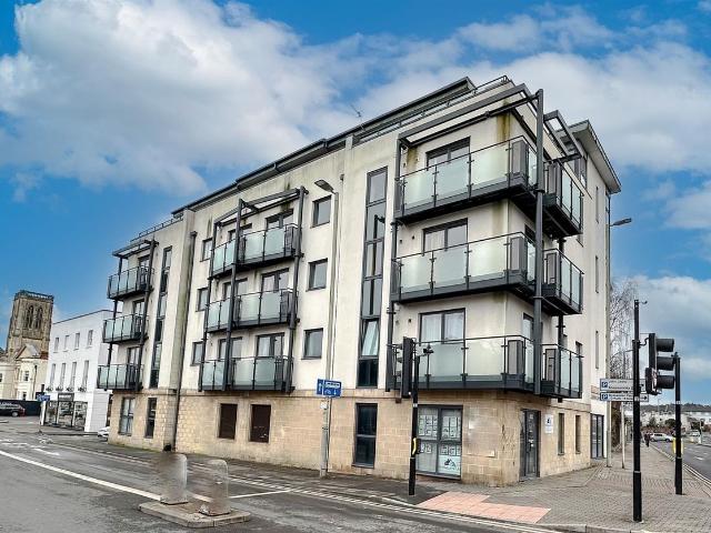 Town Centre, Cheltenham GL52, 1 bed flat to rent, £925 pcm | PrimeLocation