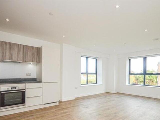 Town Centre, North Star Avenue, Swindon, 1 Bedroom Apartment