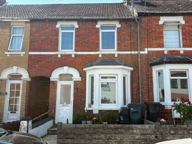 Town Centre, Swindon SN1, 3 bed terraced house to rent, £1,250 pcm | PrimeLocation