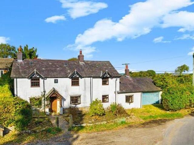 Town Farm Lane, Norley, 3 Bedroom Detached