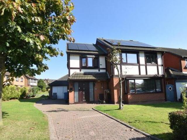 Town Gate Drive, Flixton, 4 Bedroom Detached