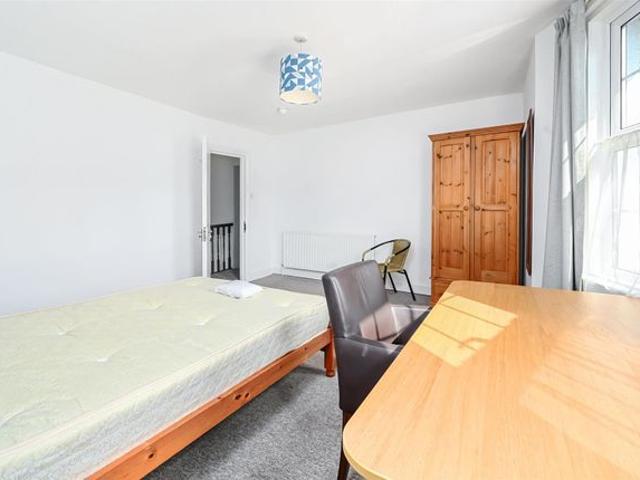 Town house to rent in London Road, Brighton BN1