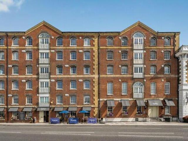 Town Quay, Southampton, 3 Bedroom Apartment
