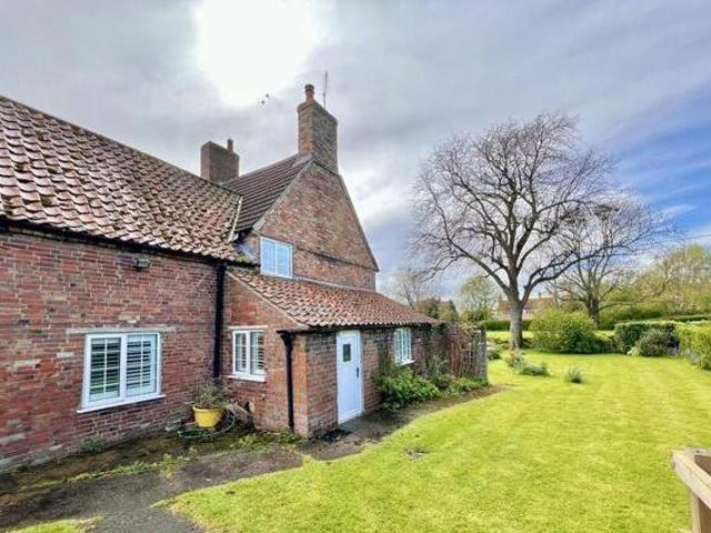 Town Street, Westborough, 2 Bedroom Cottage