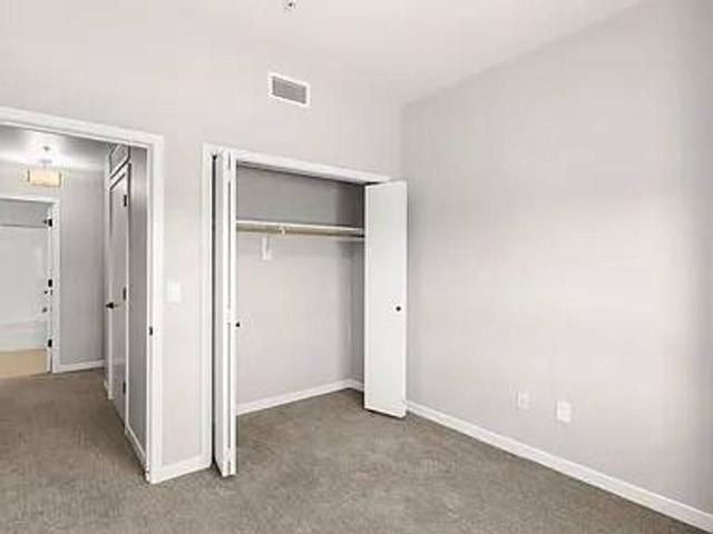 Town Square on Broadway LLC 2 Bedroom Apartment for Rent at 1127 Broadway St Ne, Salem, OR 97301 Grant