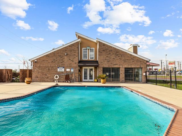 Towne East Village Apartment Homes