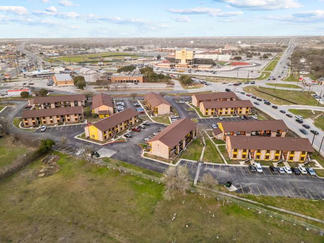 Towne East Village Apartment Homes