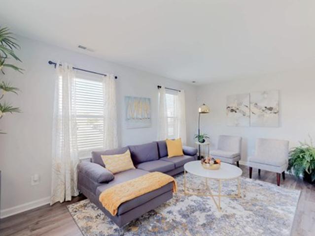 Townes at Heritage Hill B3 2 Bed 1.5 Bath