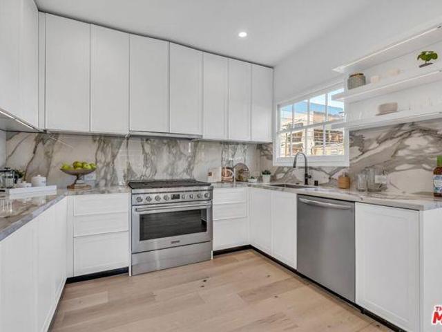 townhouse 2 bedroom, Beverly Hills CA 90212 DS87717248