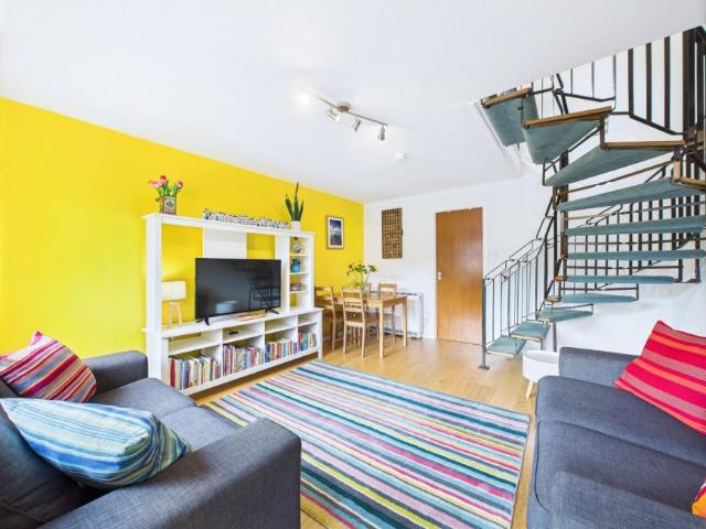 Townhouse 2 Bedroom For Sale Aviemore *back On The Market* Aviemore *back On The Market* 167500 ELS92871078