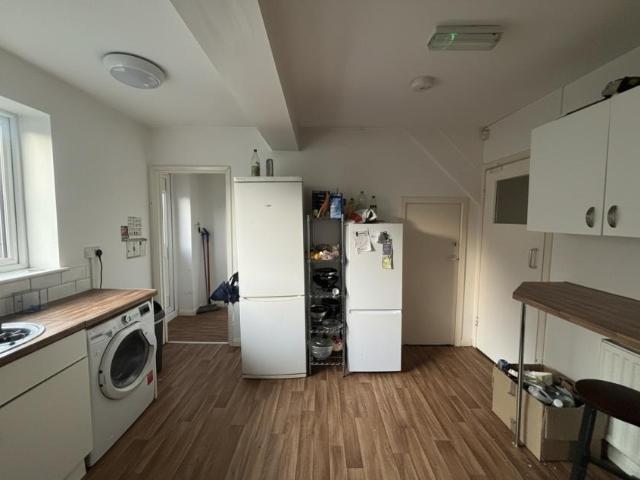 Townhouse 5 Bedroom For Rent Lenton East Midlands 2498 ES100632054