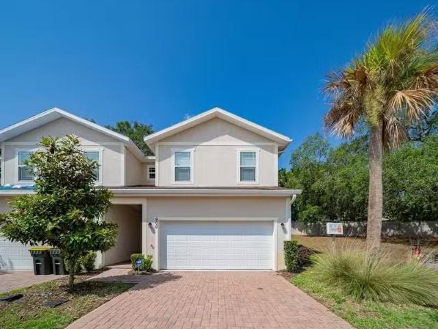 Townhouse CLERMONT, FL 900 Lakefront Village Dr