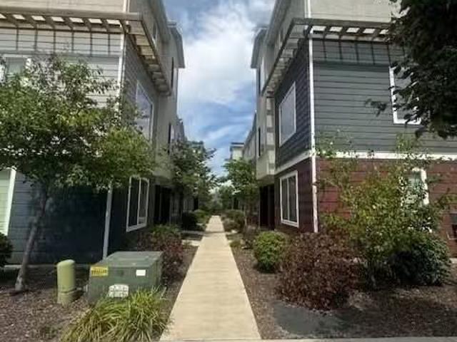 Townhouse Bluffdale, UT 14738 S Rising Star Way