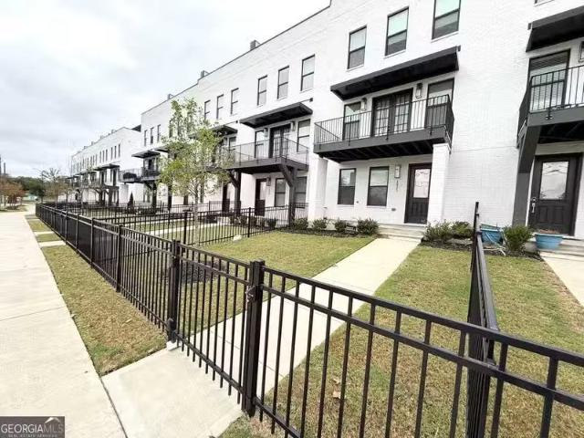 Townhouse, Brick Front Atlanta, GA 1031 Robert Smalls Way