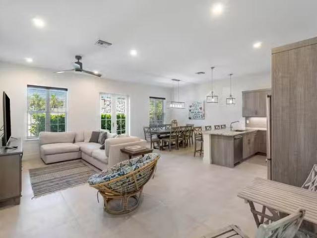 Townhouse Delray Beach, FL 1125 Kingston Ln