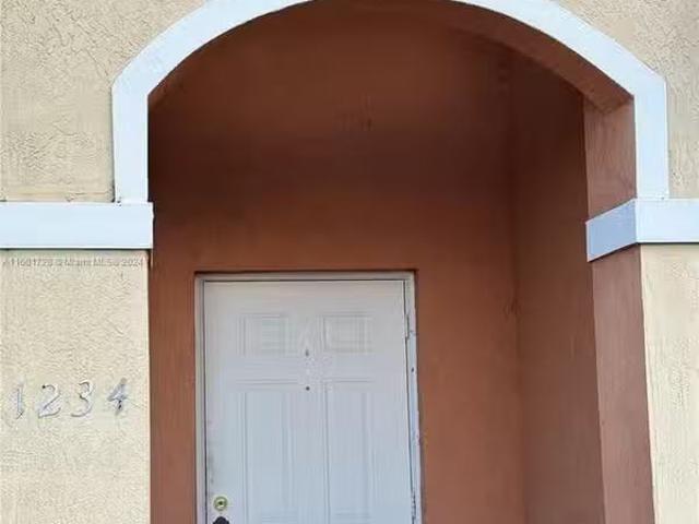 Townhouse Homestead, FL 1234 Ne 5th St #1234