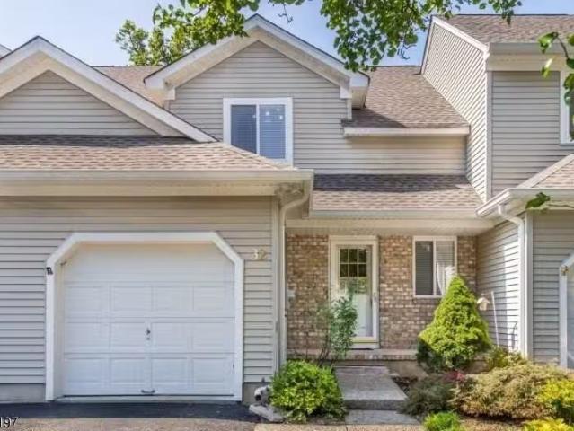 Townhouse Interior Hardyston Twp. NJ 32 Sweetwater Ln #1
