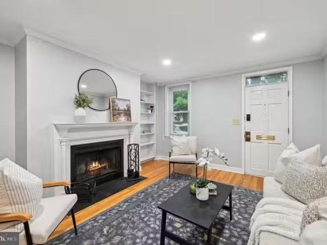 Townhouse, Interior Row/Townhouse BALTIMORE, MD 1037 Willia.