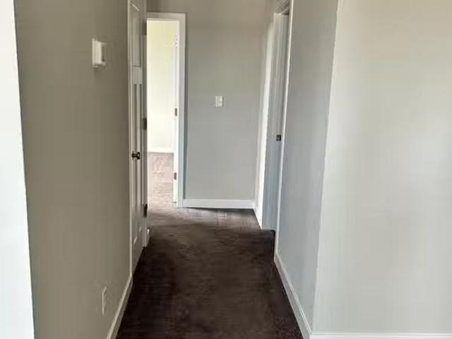 Townhouse In Hampton With Great Amenities 408 Fishers Ct