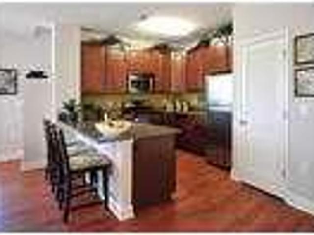 Townhouse in move in condition in Willingboro