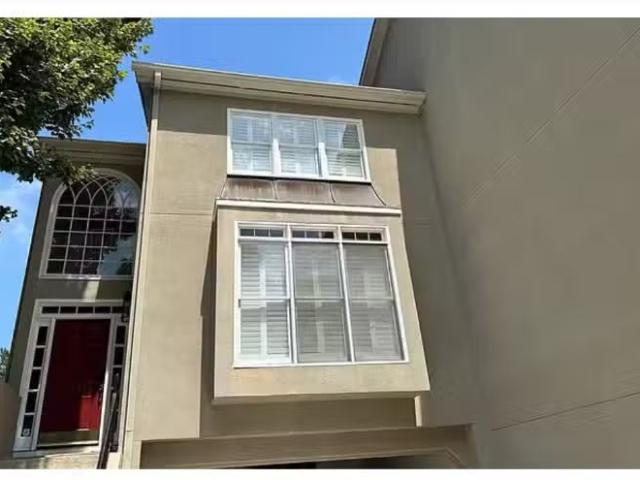 Townhouse in Smyrna near the Battery 2524 Oakwood Way Se