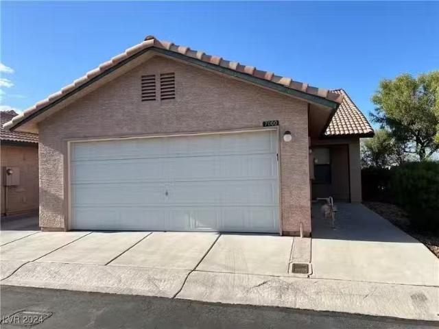 Townhouse, One Story Las Vegas, NV 7000 Picaroon Ln