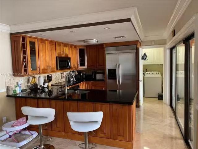 Townhouse Miami, FL 10115 Nw 4th Ln #3 8