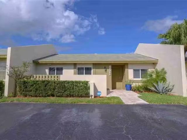 Townhouse Miami, FL 12022 Sw 110th Street Cir E