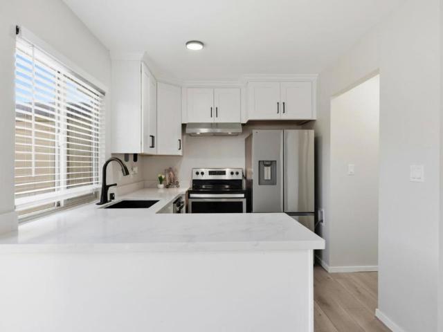 Townhouse: MLS #ML82053