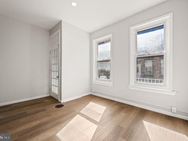 Townhouse: MLS #PAPH2656