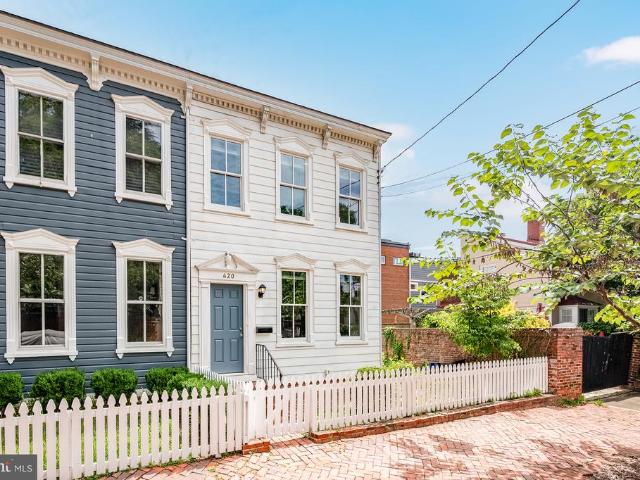 Townhouse: MLS #VAAX2064