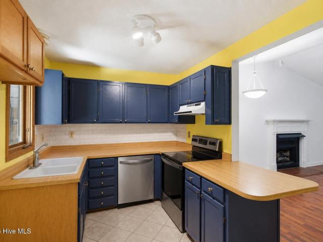 Townhouse: MLS #100592