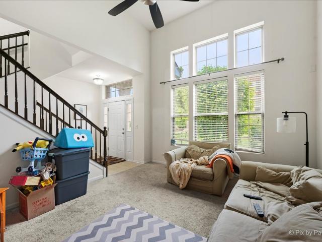 Townhouse: MLS #12552