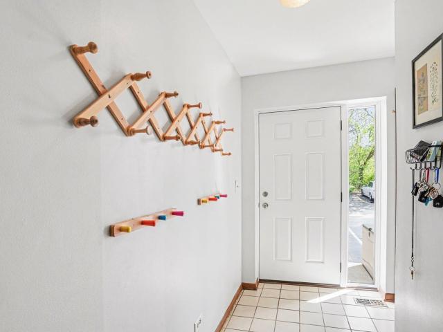Townhouse: MLS #12624
