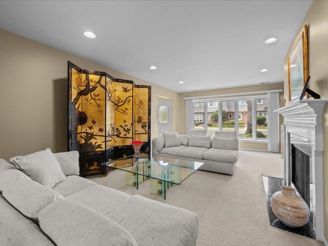 Townhouse: MLS #12679