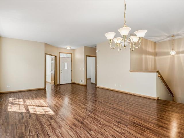 Townhouse: MLS #12705